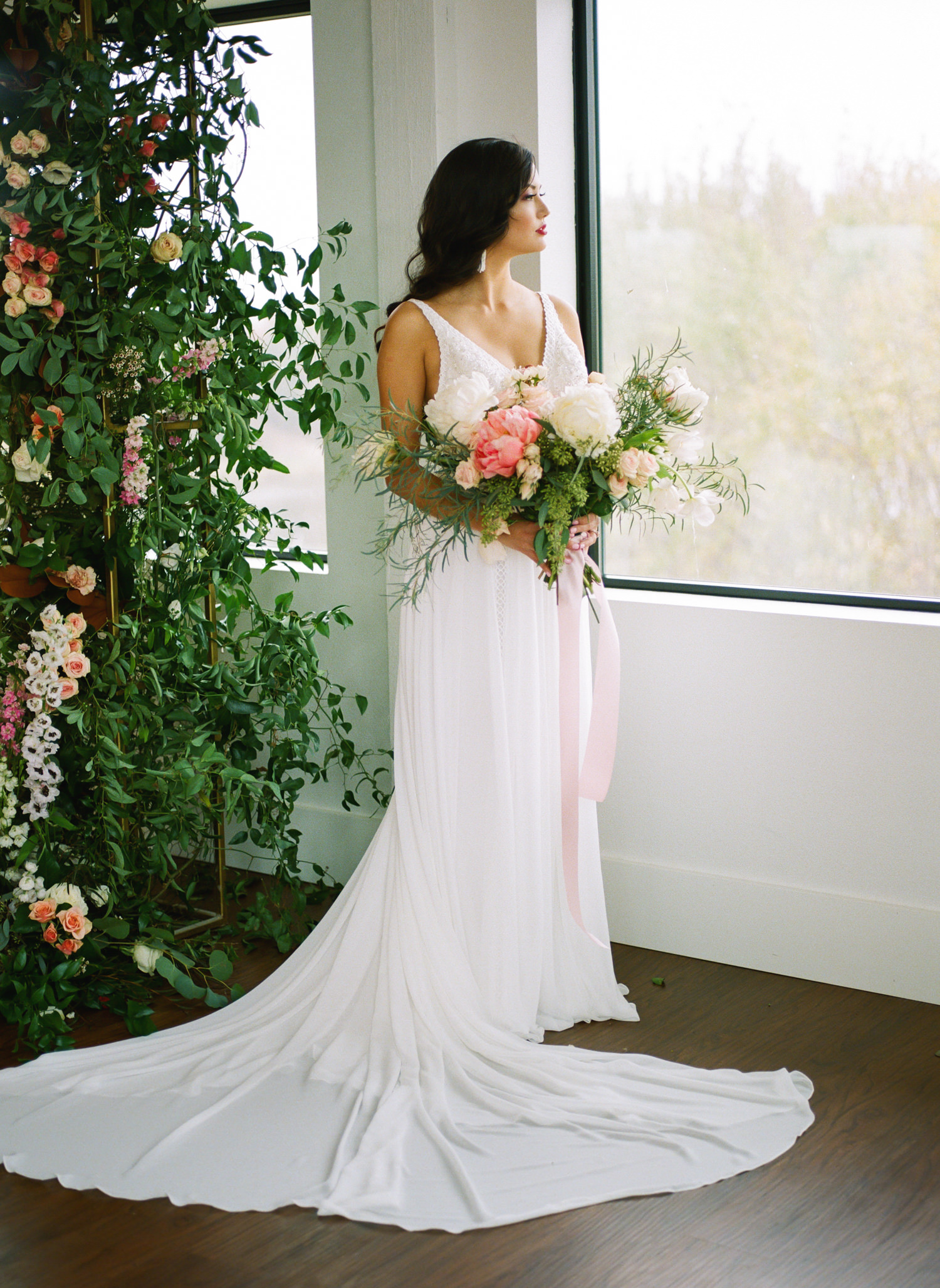 Emerald and Pink Wedding Inspiration at Emerald Hills | Erica Robnett ...