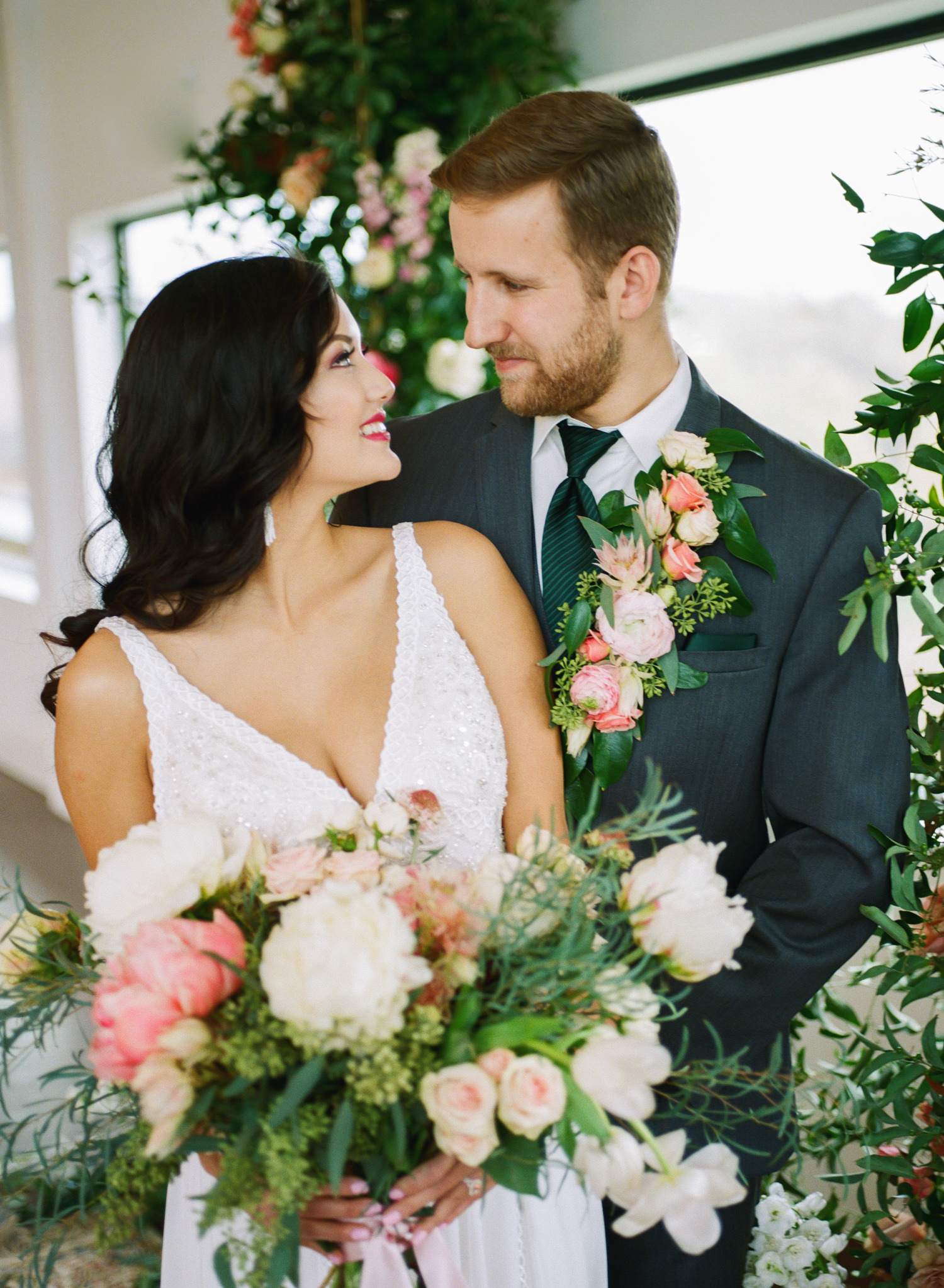 Emerald and Pink Wedding Inspiration at Emerald Hills | Erica Robnett ...